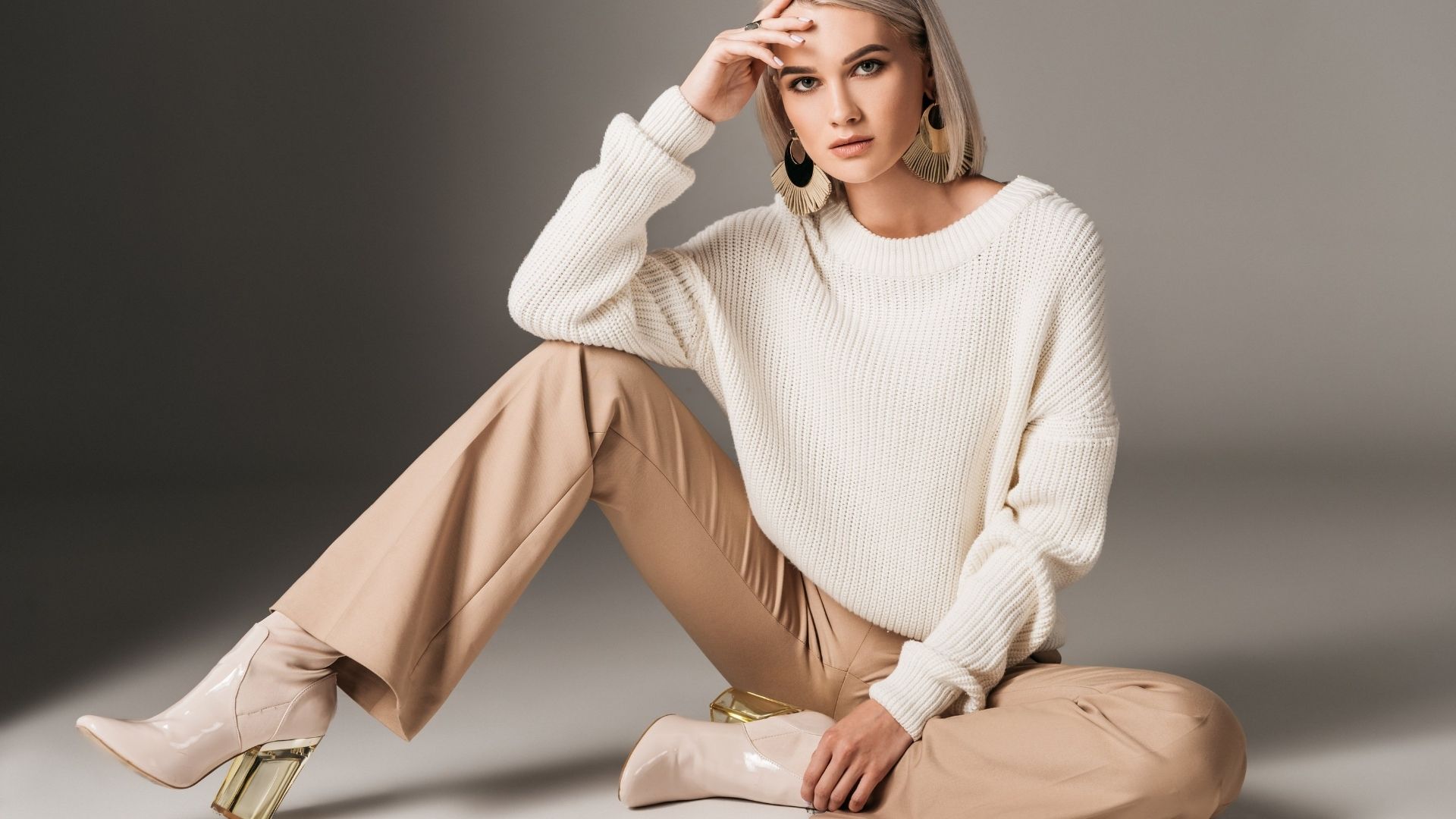 10 Easy & Efficient Tips To Create The Best Girl Boss Outfits